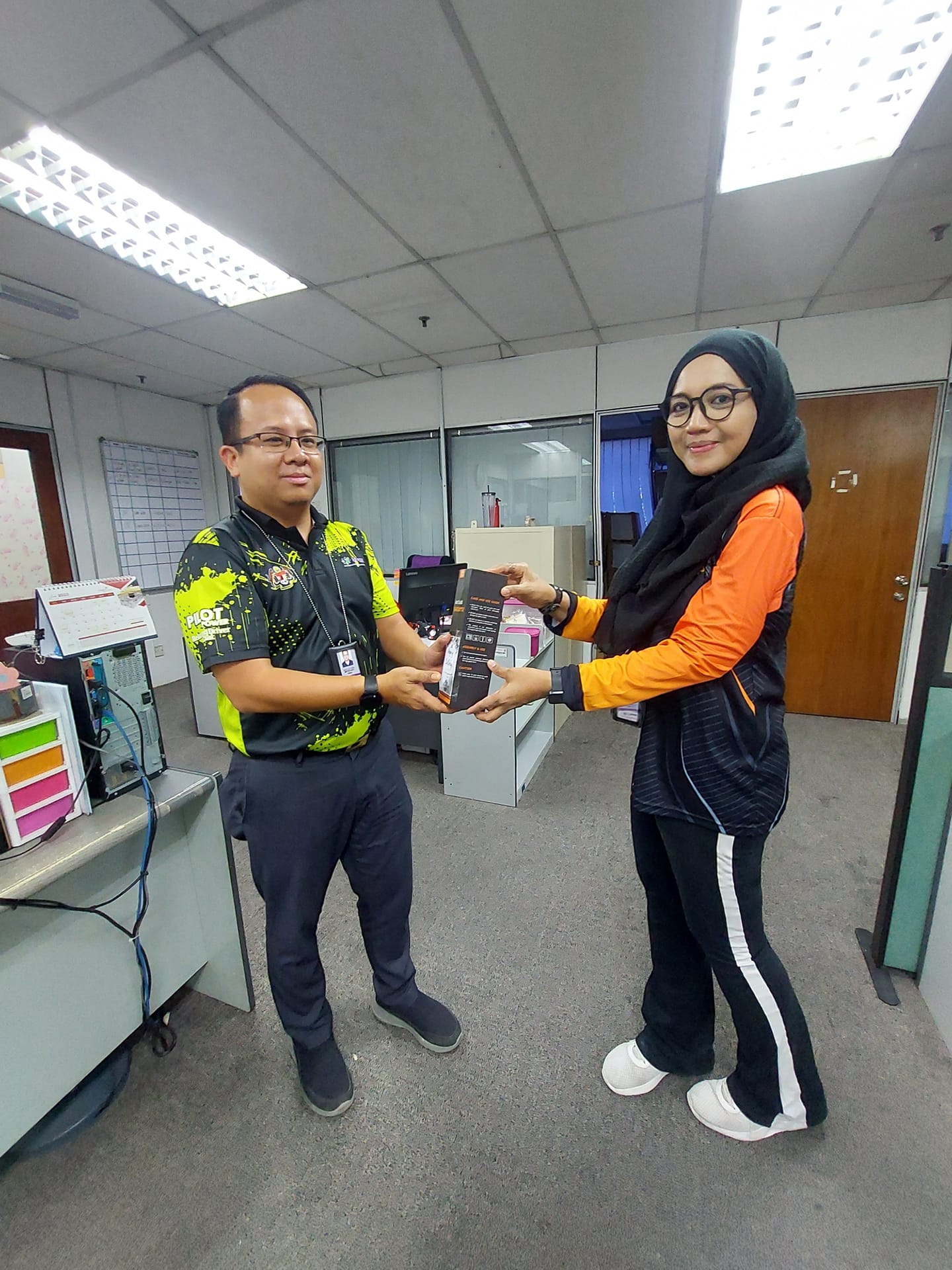 Cenderahati Hari Jadi Ahli Kelab Kakitangan LPPKN Januari – Julai 2023 – Kelab LPPKN