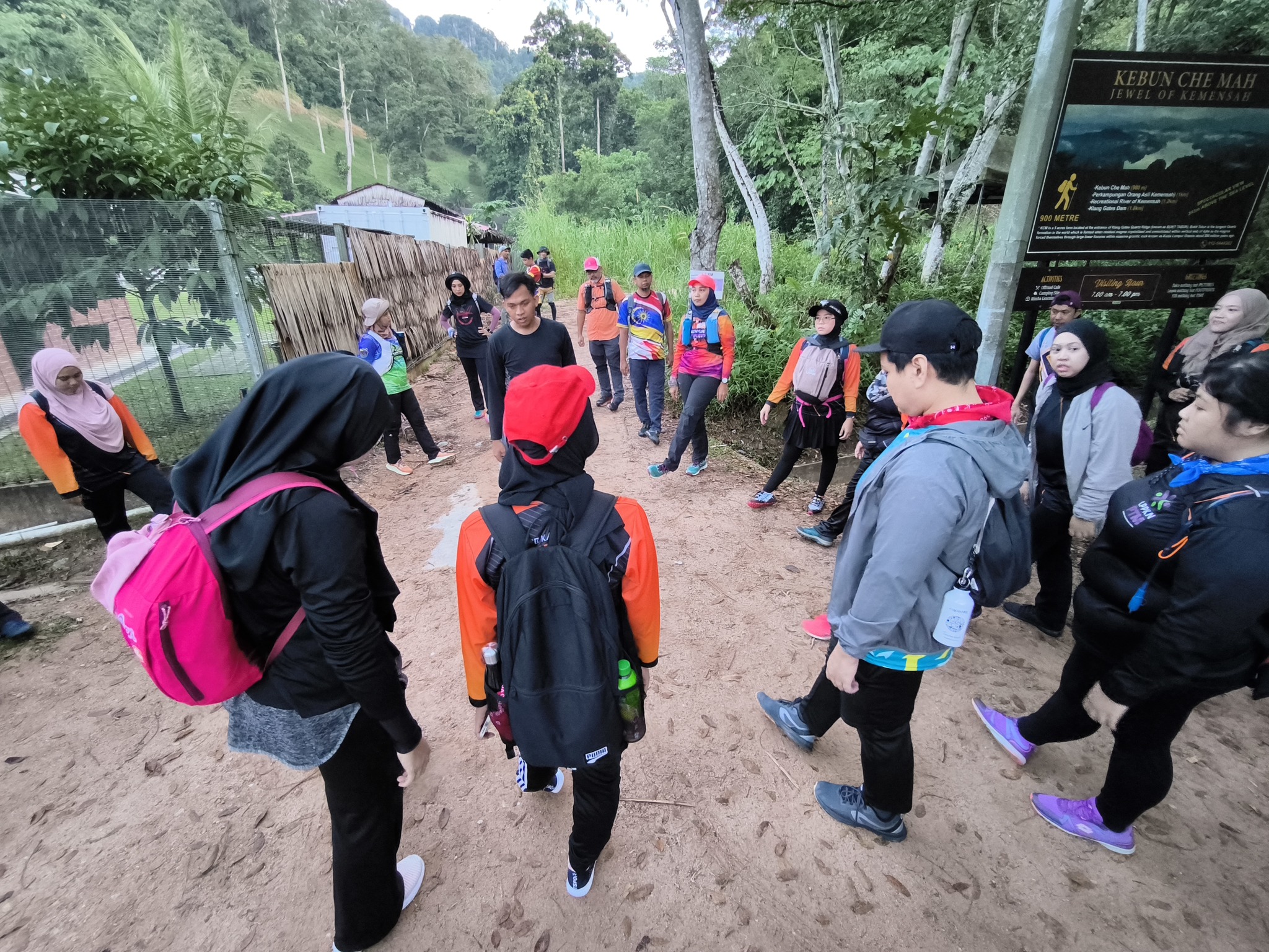 Program Pendakian ke Bukit Pau dan Empangan Klang Gate – Kelab LPPKN